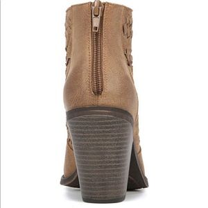 Buckle | Shoes | Tan Interlock Woven Block Heel Ankle Bootie | Poshmark